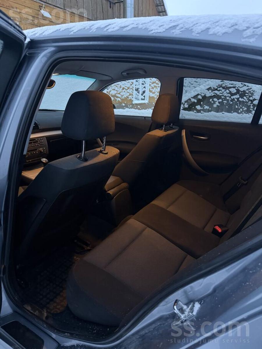 Pelēks BMW 116 2004 Cēsis, ar dzinēja tilpumu 1.60 L un nobraukumu 244 tūkst. km par 2400 €, foto 6 vietnē AUTOMOTO.COM.LV