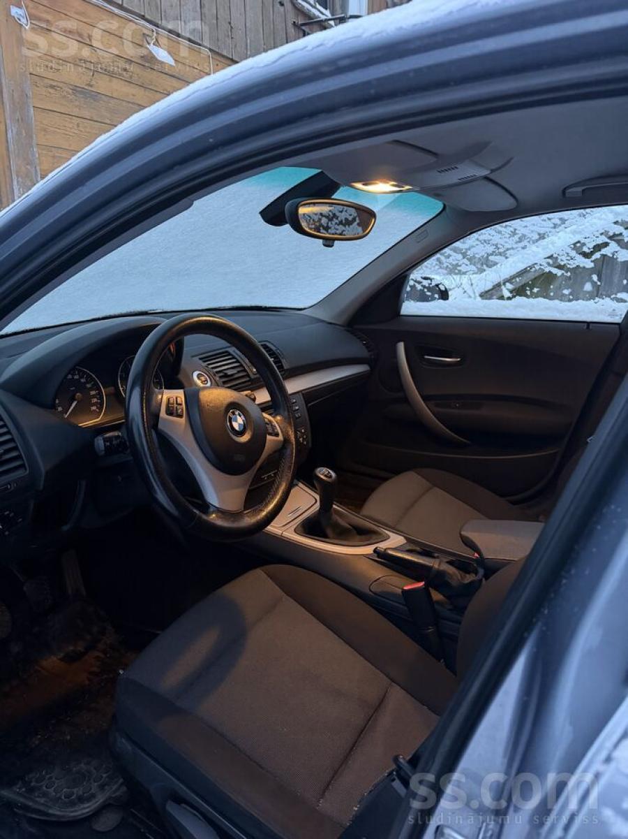 Pelēks BMW 116 2004 Cēsis, ar dzinēja tilpumu 1.60 L un nobraukumu 244 tūkst. km par 2400 €, foto 7 vietnē AUTOMOTO.COM.LV