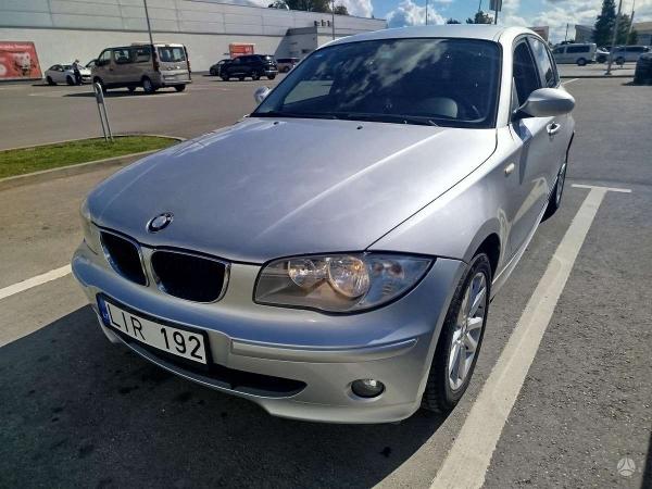 Grey BMW 116 2004 in Panevezys, with an engine capacity of 1.60 L and mileage of 232 thousand km for 1350 €, photo 1 on AUTOMOTO.COM.LV