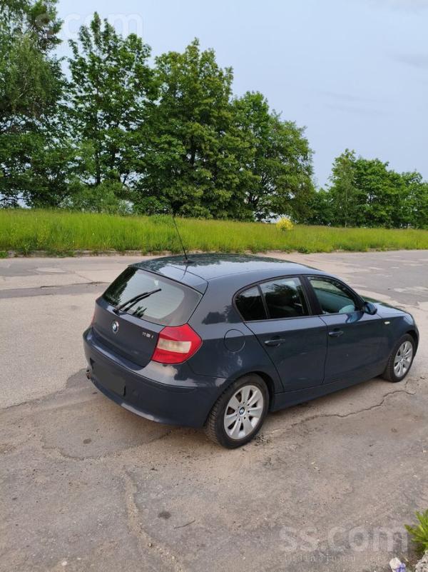Pelēks BMW 116 2005 Rīga, ar dzinēja tilpumu 1.60 L un nobraukumu 391 tūkst. km par 9950 €, foto 4 vietnē AUTOMOTO.COM.LV