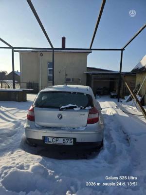 Pelēks BMW 116 2005 Jonava, ar dzinēja tilpumu 1.60 L un nobraukumu 278 tūkst. km par 1800 €, foto 8 vietnē AUTOMOTO.COM.LV