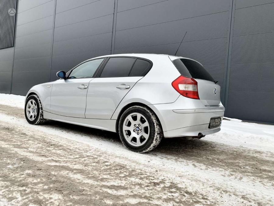 Grey BMW 116 2005 in Kaunas, with an engine capacity of 1.60 L and mileage of 321 thousand km for 1700 €, photo 9 on AUTOMOTO.COM.LV