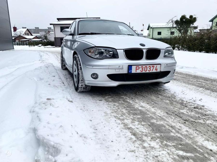 Grey BMW 116 2005 in Kaunas, with an engine capacity of 1.60 L and mileage of 321 thousand km for 1700 €, photo 12 on AUTOMOTO.COM.LV