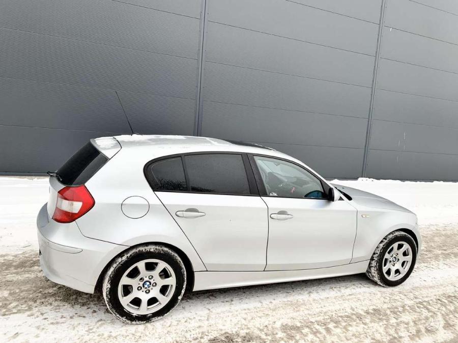 Grey BMW 116 2005 in Kaunas, with an engine capacity of 1.60 L and mileage of 321 thousand km for 1700 €, photo 16 on AUTOMOTO.COM.LV