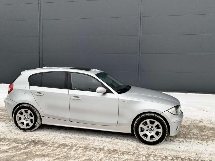 Grey BMW 116 2005 in Kaunas, with an engine capacity of 1.60 L and mileage of 321 thousand km for 1700 €, photo 17 on AUTOMOTO.COM.LV
