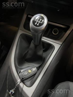 Grey BMW 116 2005 in Jelgava, with an engine capacity of 1.60 L and mileage of 254 thousand km for 950 €, photo 4 on AUTOMOTO.COM.LV