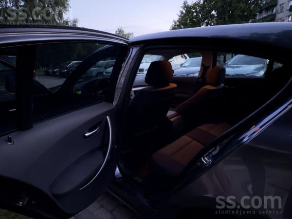 Pelēks BMW 116 2005 Ventspils, ar dzinēja tilpumu 1.60 L un nobraukumu 241 tūkst. km par 2590 €, foto 3 vietnē AUTOMOTO.COM.LV