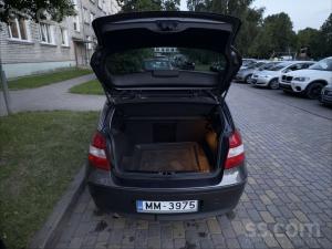 Pelēks BMW 116 2005 Ventspils, ar dzinēja tilpumu 1.60 L un nobraukumu 241 tūkst. km par 2590 €, foto 9 vietnē AUTOMOTO.COM.LV
