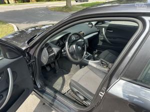 Pelēks BMW 116 2005 Jonava, ar dzinēja tilpumu 1.60 L un nobraukumu 350 tūkst. km par 1000 €, foto 4 vietnē AUTOMOTO.COM.LV