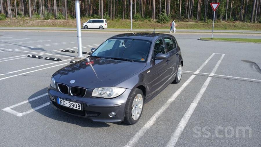 Grey BMW 116 2006 in Riga, with an engine capacity of 1.60 L and mileage of 225 thousand km for 2500 €, photo 1 on AUTOMOTO.COM.LV