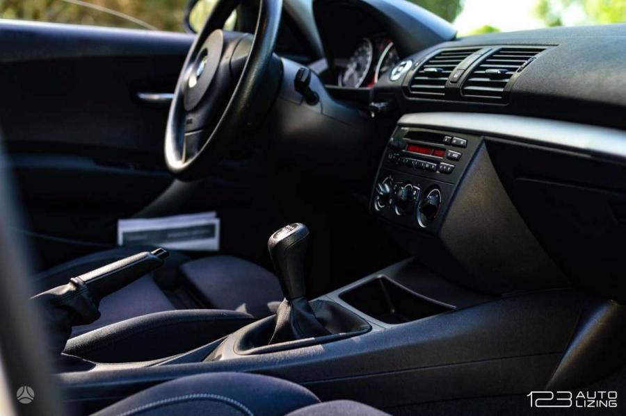 Pelēks BMW 116 2006 Kretinga, ar dzinēja tilpumu 1.60 L un nobraukumu 266 tūkst. km par 2750 €, foto 14 vietnē AUTOMOTO.COM.LV