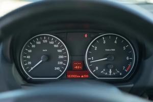 Grey BMW 116 2006 in Liepaja, with an engine capacity of 1.60 L and mileage of 164 thousand km for 3500 €, photo 14 on AUTOMOTO.COM.LV