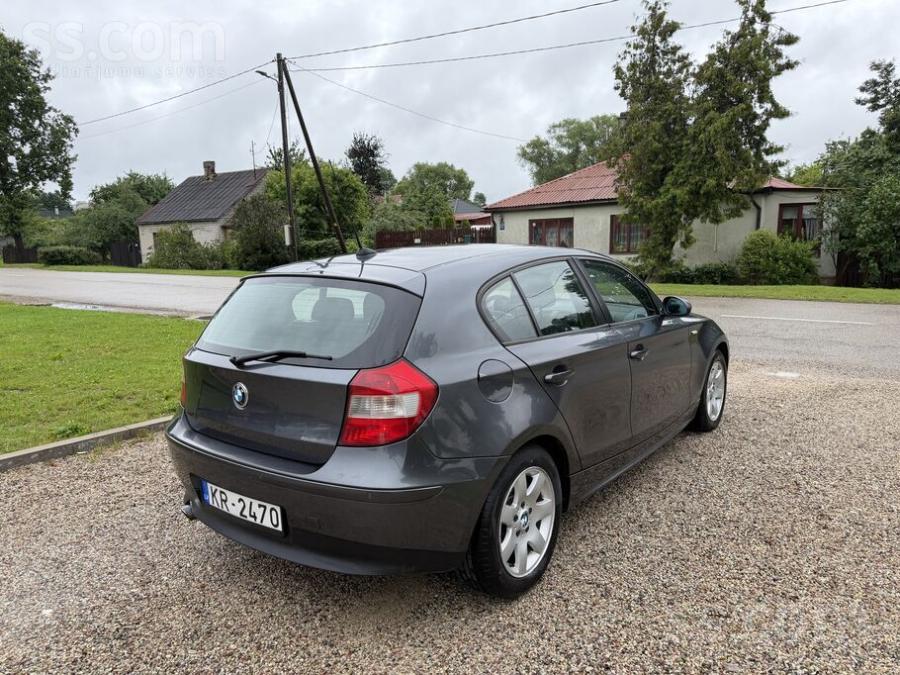 Grey BMW 116 2006 in Ventspils, with an engine capacity of 1.60 L and mileage of 194 thousand km for 2490 €, photo 9 on AUTOMOTO.COM.LV