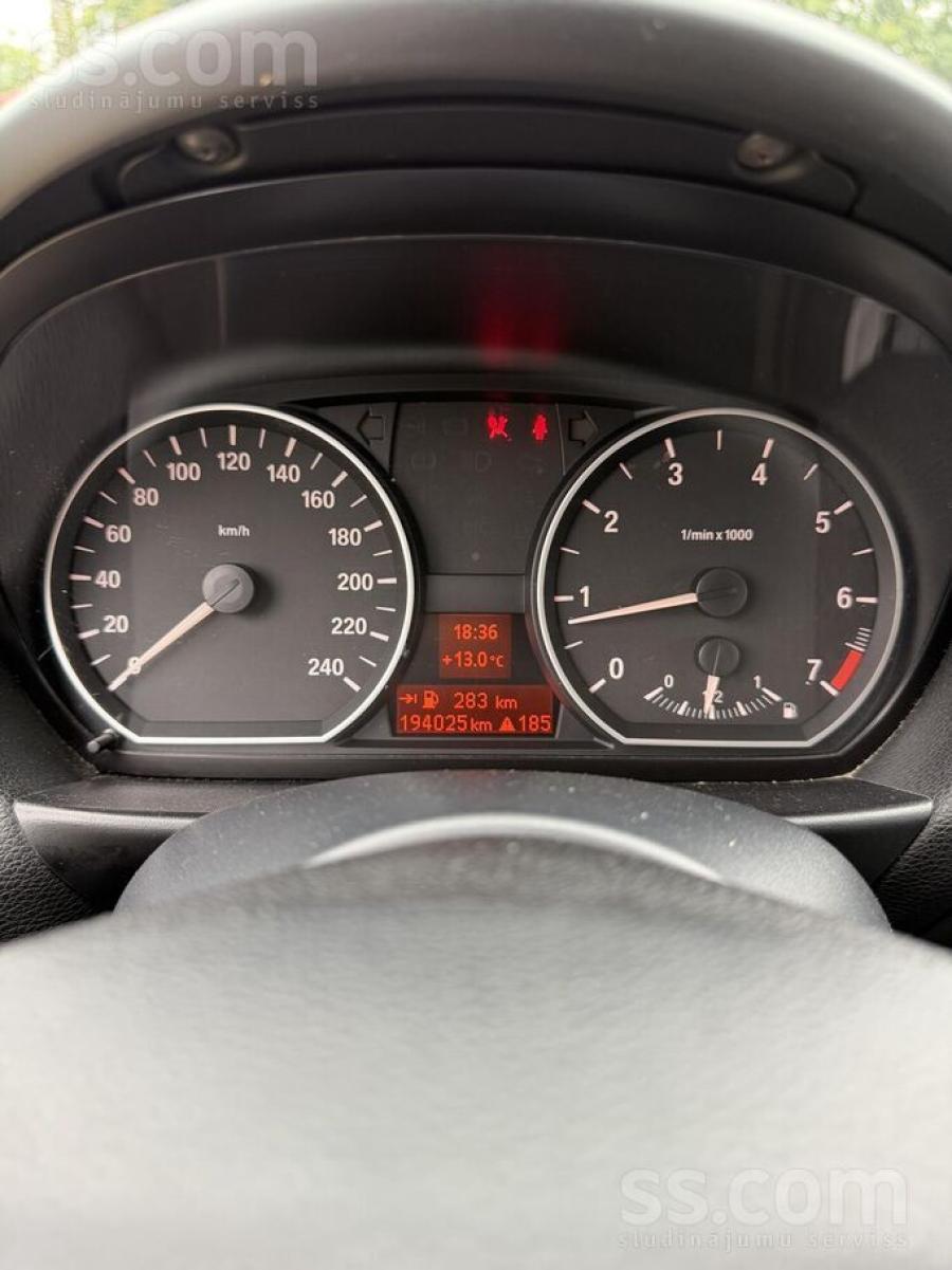 Grey BMW 116 2006 in Ventspils, with an engine capacity of 1.60 L and mileage of 194 thousand km for 2490 €, photo 12 on AUTOMOTO.COM.LV