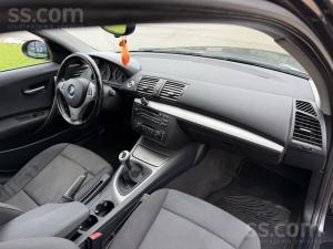 Grey BMW 116 2006 in Ventspils, with an engine capacity of 1.60 L and mileage of 194 thousand km for 2490 €, photo 16 on AUTOMOTO.COM.LV