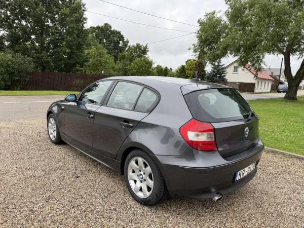 Grey BMW 116 2006 in Ventspils, with an engine capacity of 1.60 L and mileage of 194 thousand km for 2490 €, photo 6 on AUTOMOTO.COM.LV