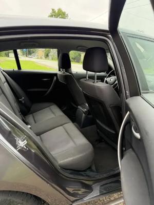 Pelēks BMW 116 2006 Ventspils, ar dzinēja tilpumu 1.60 L un nobraukumu 194 tūkst. km par 2490 €, foto 18 vietnē AUTOMOTO.COM.LV