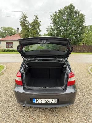 Pelēks BMW 116 2006 Ventspils, ar dzinēja tilpumu 1.60 L un nobraukumu 194 tūkst. km par 2490 €, foto 19 vietnē AUTOMOTO.COM.LV
