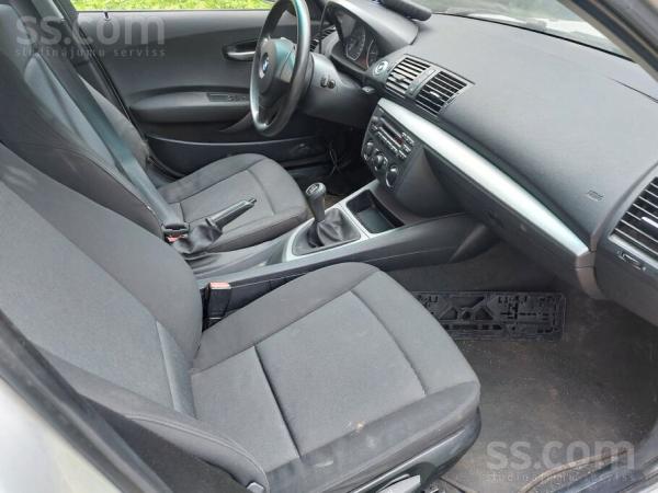 Grey BMW 116 2006 in Riga, with an engine capacity of 1.60 L and mileage of 231 thousand km for 1350 €, photo 6 on AUTOMOTO.COM.LV