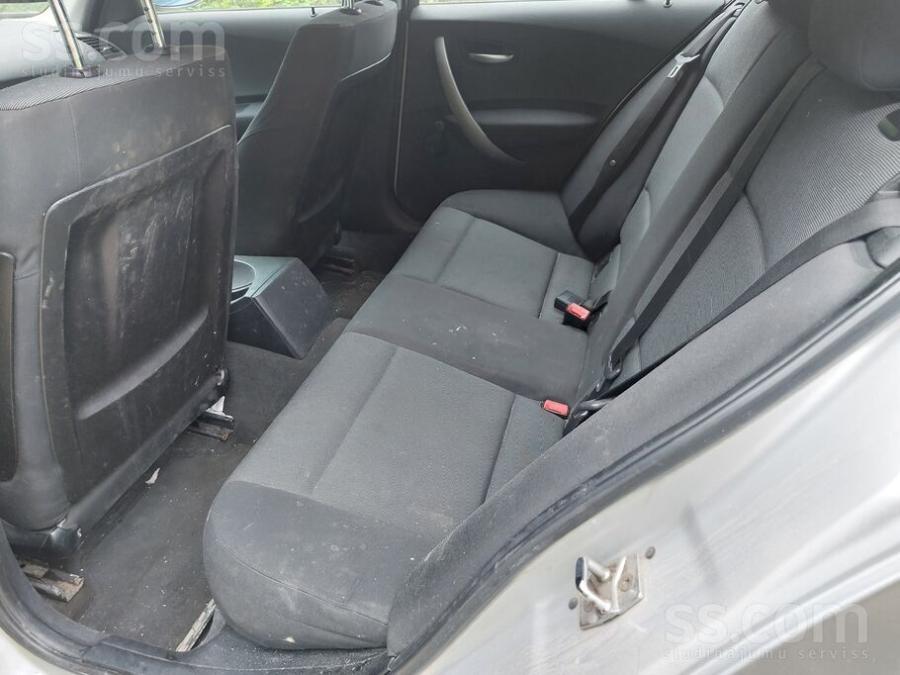 Pelēks BMW 116 2006 Rīga, ar dzinēja tilpumu 1.60 L un nobraukumu 231 tūkst. km par 1350 €, foto 9 vietnē AUTOMOTO.COM.LV