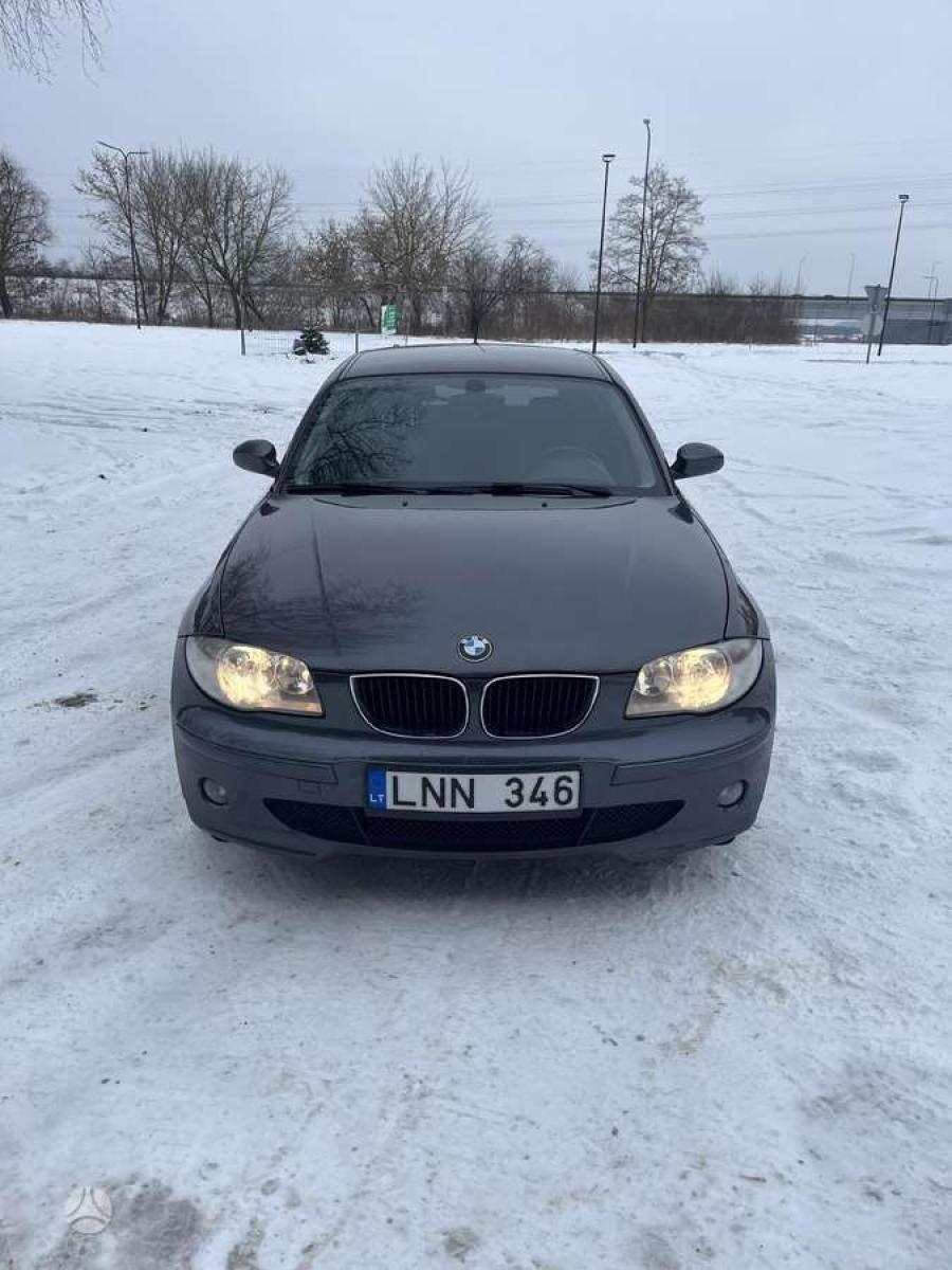 Grey BMW 116 2007 in Kaunas, with an engine capacity of 1.60 L and mileage of 222 thousand km for 2250 €, photo 1 on AUTOMOTO.COM.LV