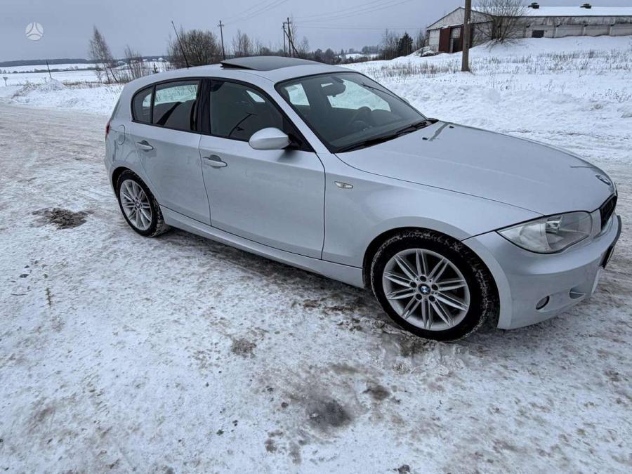 Grey BMW 116 2007 in Kaunas, with an engine capacity of 1.60 L and mileage of 210 thousand km for 2100 €, photo 2 on AUTOMOTO.COM.LV