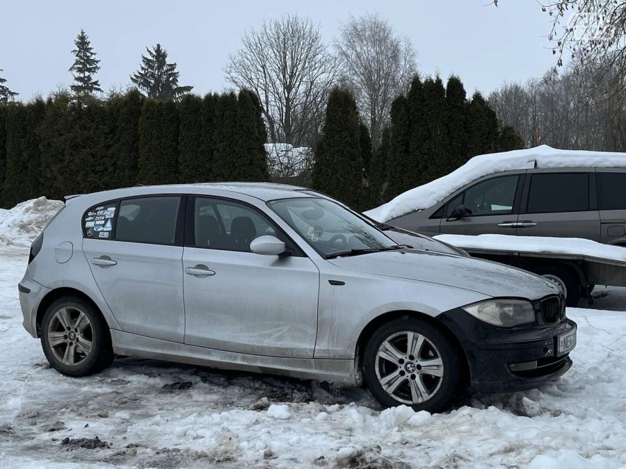 Pelēks BMW 116 2008 Panevēža, ar dzinēja tilpumu 1.60 L un nobraukumu 250 tūkst. km par 1300 €, foto 1 vietnē AUTOMOTO.COM.LV