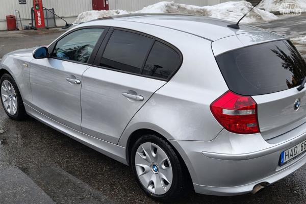 Pelēks BMW 116 2008 Klaipėda, ar dzinēja tilpumu 1.60 L un nobraukumu 175 tūkst. km par 2700 €, foto 3 vietnē AUTOMOTO.COM.LV