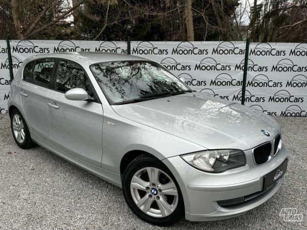 Pelēks BMW 116 2008 Viļņa, ar dzinēja tilpumu 2.00 L un nobraukumu 119 tūkst. km par 3600 €, foto 3 vietnē AUTOMOTO.COM.LV