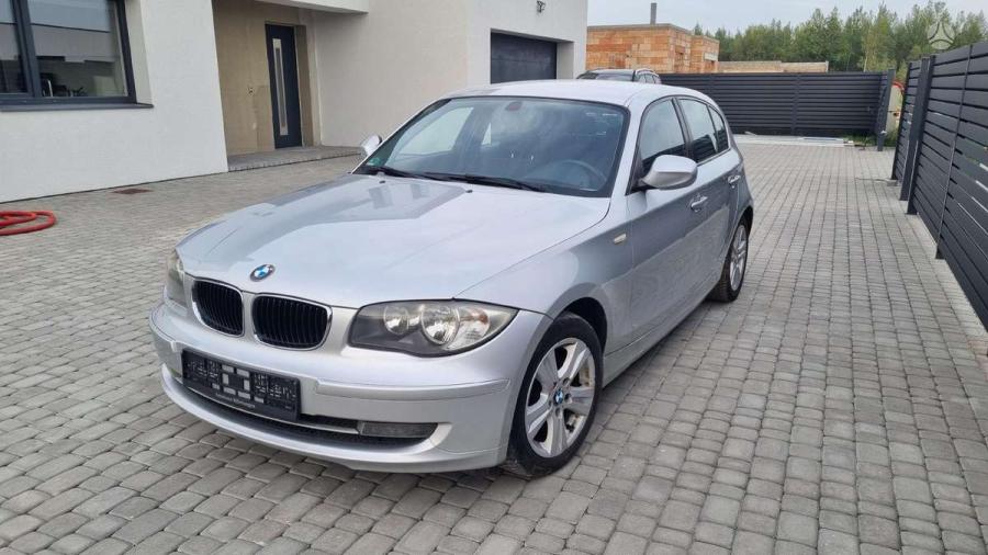 Pelēks BMW 116 2009 Kauņa, ar dzinēja tilpumu 2.00 L un nobraukumu 295 tūkst. km par 2300 €, foto 1 vietnē AUTOMOTO.COM.LV