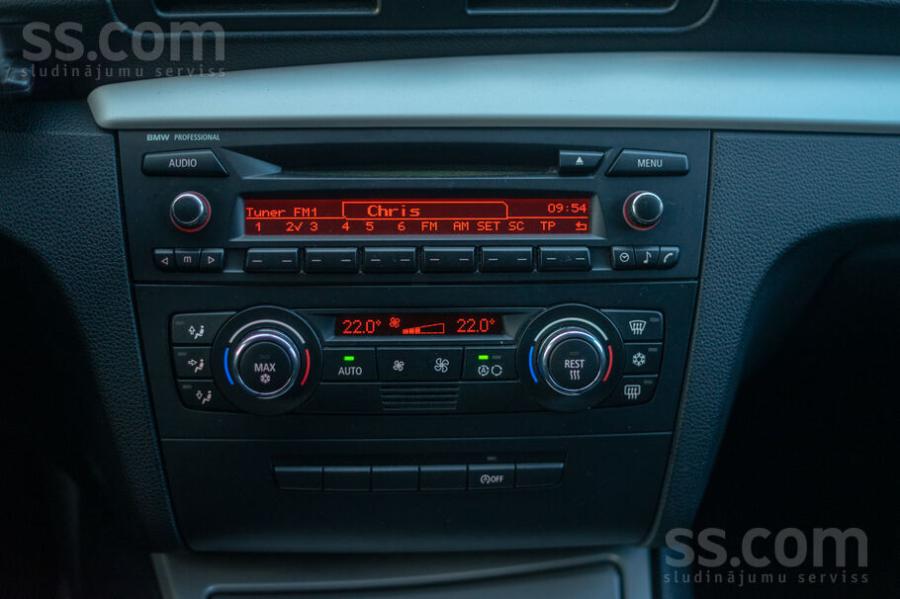 Grey BMW 116 2009 in Liepaja, with an engine capacity of 2.00 L and mileage of 290 thousand km for 3500 €, photo 20 on AUTOMOTO.COM.LV