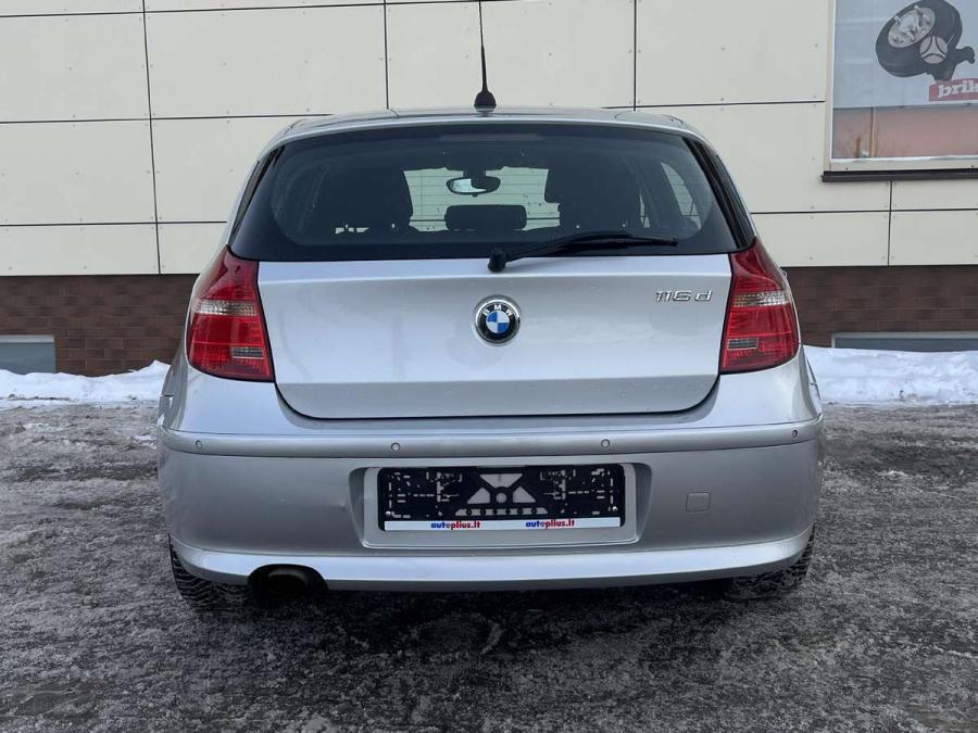 Grey BMW 116 2009 in Kretinga, with an engine capacity of 2.00 L and mileage of 223 thousand km for 3500 €, photo 8 on AUTOMOTO.COM.LV