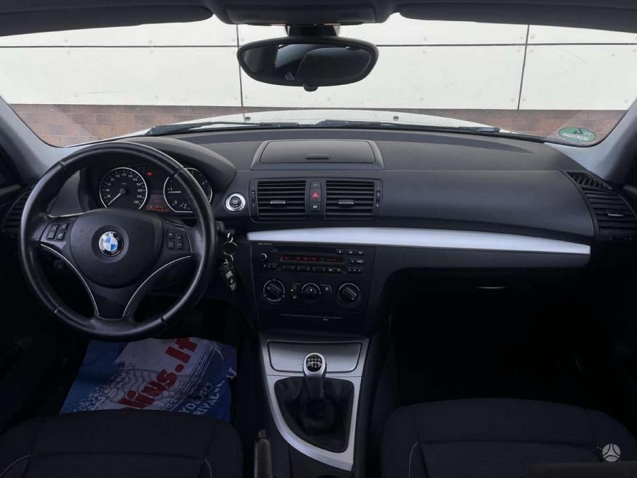 Grey BMW 116 2009 in Kretinga, with an engine capacity of 2.00 L and mileage of 223 thousand km for 3500 €, photo 9 on AUTOMOTO.COM.LV