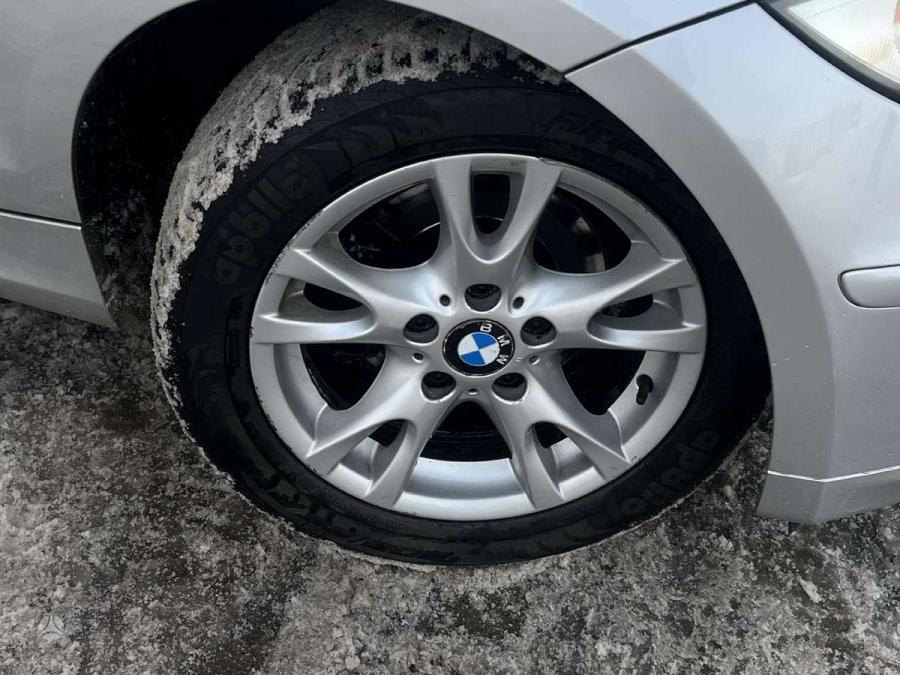 Pelēks BMW 116 2009 Kretinga, ar dzinēja tilpumu 2.00 L un nobraukumu 223 tūkst. km par 3500 €, foto 20 vietnē AUTOMOTO.COM.LV