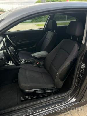 Grey BMW 116 2009 in Riga, with an engine capacity of 1.60 L and mileage of 249 thousand km for 2350 €, photo 8 on AUTOMOTO.COM.LV