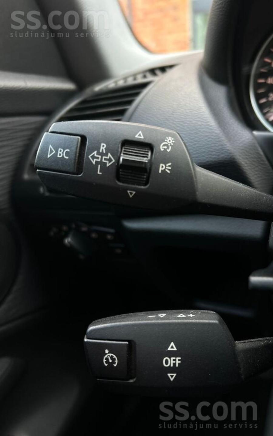 Grey BMW 116 2009 in Riga, with an engine capacity of 1.60 L and mileage of 249 thousand km for 2350 €, photo 10 on AUTOMOTO.COM.LV
