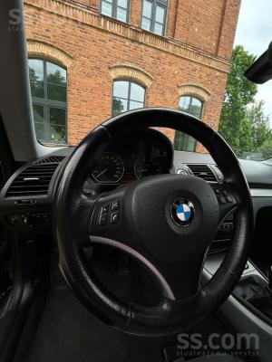 Grey BMW 116 2009 in Riga, with an engine capacity of 1.60 L and mileage of 249 thousand km for 2350 €, photo 13 on AUTOMOTO.COM.LV