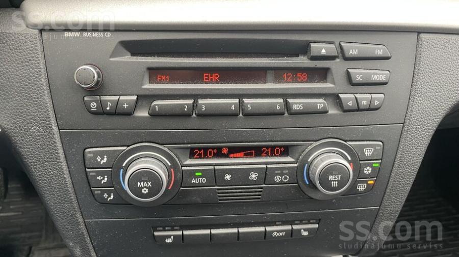 Pelēks BMW 116 2009 Saldus, ar dzinēja tilpumu 2.00 L un nobraukumu 253 tūkst. km par 3750 €, foto 22 vietnē AUTOMOTO.COM.LV