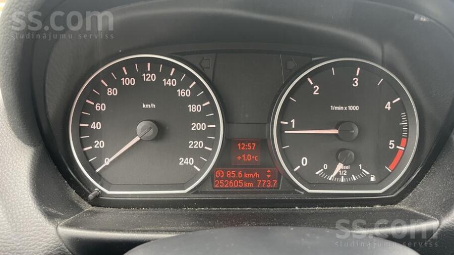 Grey BMW 116 2009 in Saldus, with an engine capacity of 2.00 L and mileage of 253 thousand km for 3750 €, photo 20 on AUTOMOTO.COM.LV