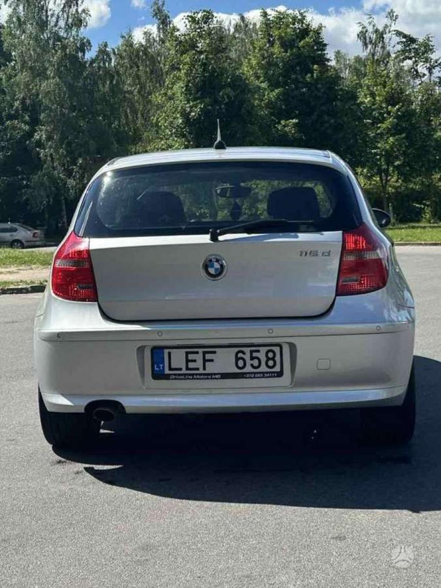 Pelēks BMW 116 2009 Viļņa, ar dzinēja tilpumu 2.00 L un nobraukumu 198 tūkst. km par 2999 €, foto 6 vietnē AUTOMOTO.COM.LV