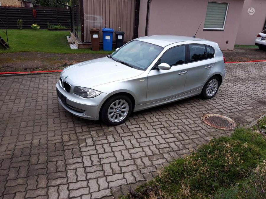 Grey BMW 116 2009 in Siauliai, with an engine capacity of 2.00 L and mileage of 183 thousand km for 3700 €, photo 4 on AUTOMOTO.COM.LV