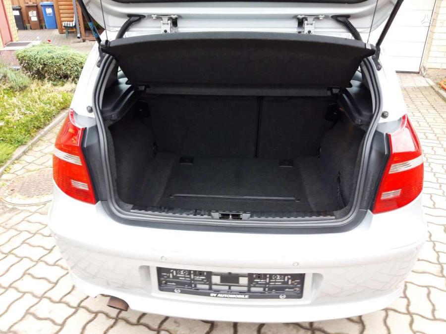 Grey BMW 116 2009 in Siauliai, with an engine capacity of 2.00 L and mileage of 183 thousand km for 3700 €, photo 8 on AUTOMOTO.COM.LV