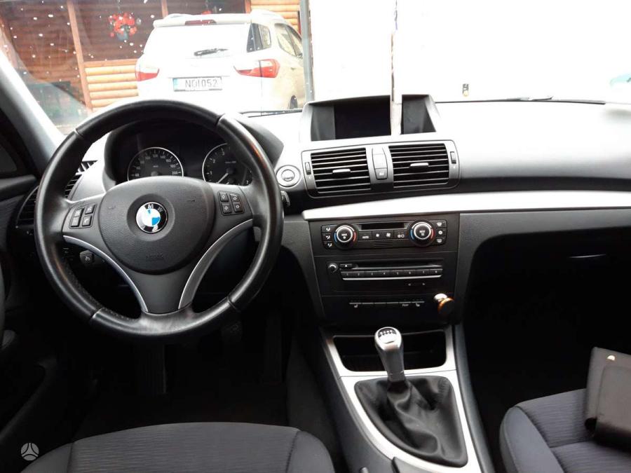 Grey BMW 116 2009 in Siauliai, with an engine capacity of 2.00 L and mileage of 183 thousand km for 3700 €, photo 12 on AUTOMOTO.COM.LV