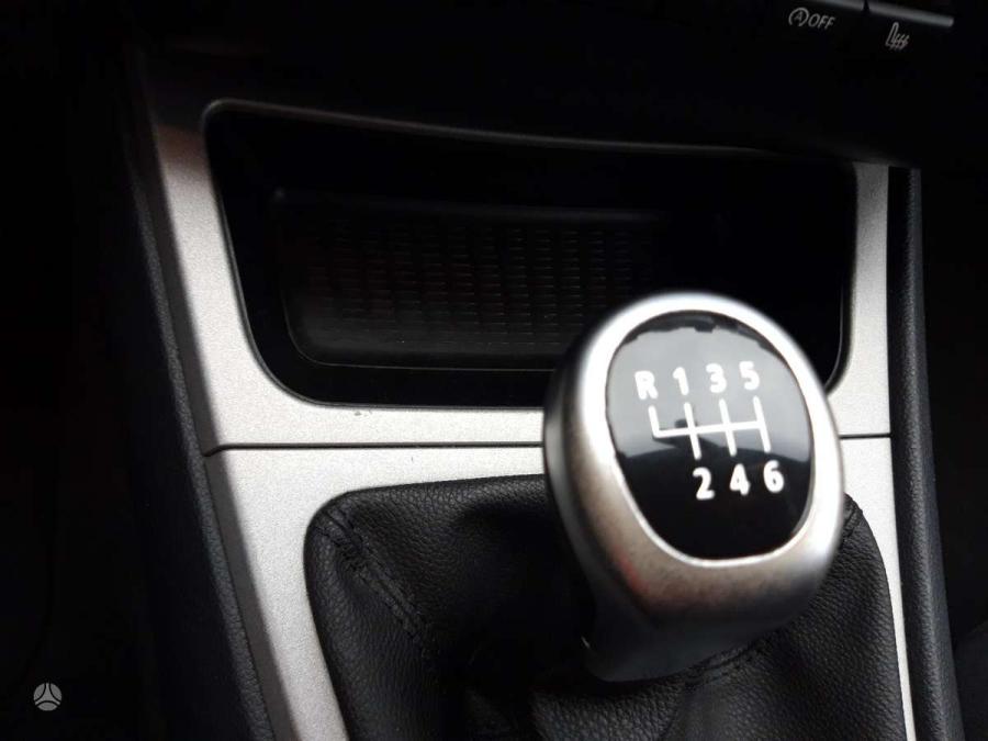 Grey BMW 116 2009 in Siauliai, with an engine capacity of 2.00 L and mileage of 183 thousand km for 3700 €, photo 15 on AUTOMOTO.COM.LV