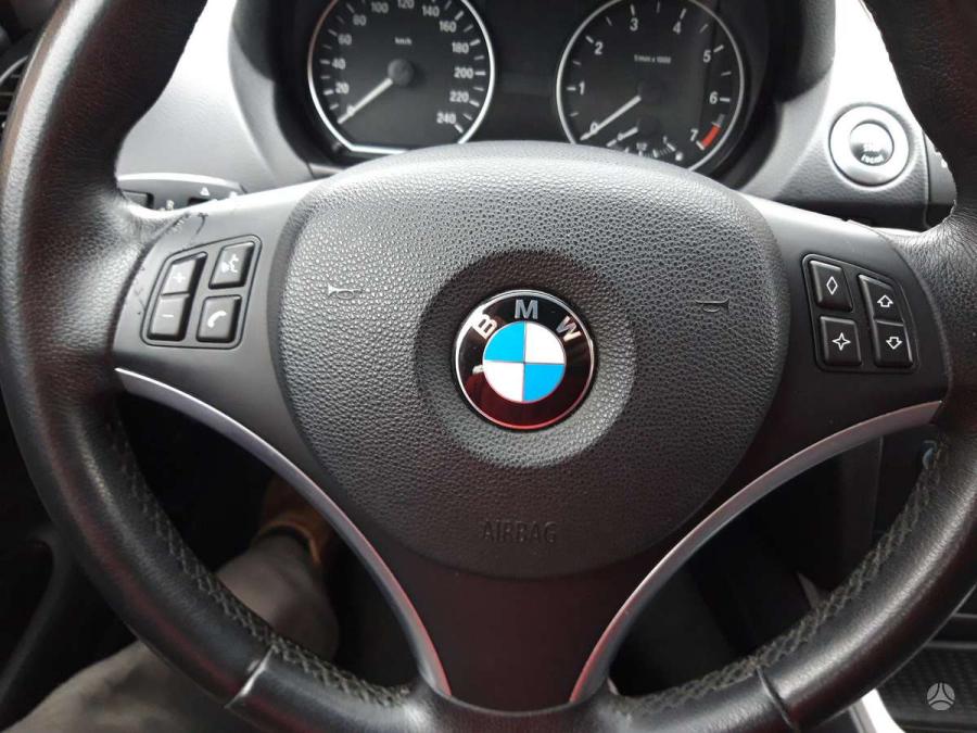 Grey BMW 116 2009 in Siauliai, with an engine capacity of 2.00 L and mileage of 183 thousand km for 3700 €, photo 17 on AUTOMOTO.COM.LV
