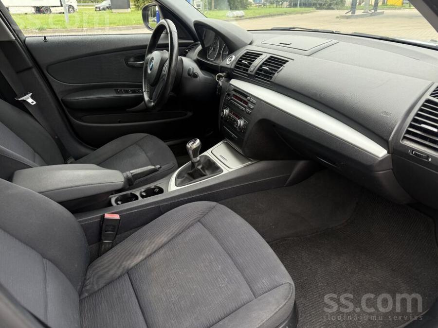 Pelēks BMW 116 2009 Rīga, ar dzinēja tilpumu 1.60 L un nobraukumu 139 tūkst. km par 2990 €, foto 10 vietnē AUTOMOTO.COM.LV
