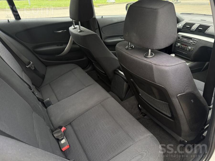Pelēks BMW 116 2009 Rīga, ar dzinēja tilpumu 1.60 L un nobraukumu 139 tūkst. km par 2990 €, foto 11 vietnē AUTOMOTO.COM.LV