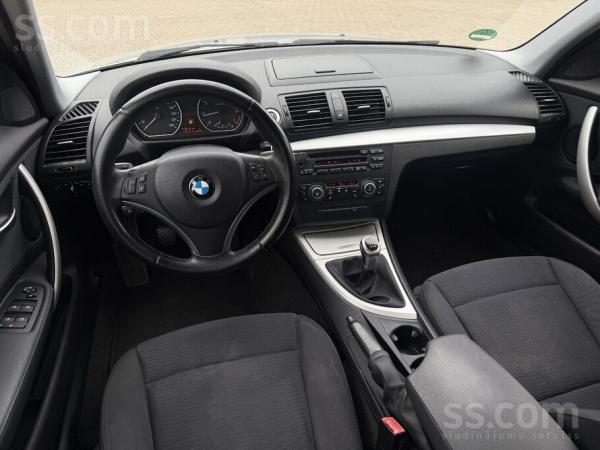 Grey BMW 116 2009 in Riga, with an engine capacity of 2.00 L and mileage of 139 thousand km for 2990 €, photo 8 on AUTOMOTO.COM.LV