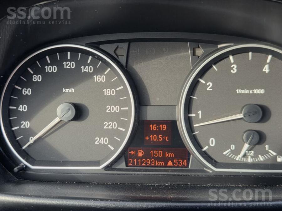 Pelēks BMW 116 2009 Dobele, ar dzinēja tilpumu 1.60 L un nobraukumu 211 tūkst. km par 1900 €, foto 7 vietnē AUTOMOTO.COM.LV
