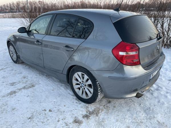Pelēks BMW 116 2010 Rīga, ar dzinēja tilpumu 2.00 L un nobraukumu 198 tūkst. km par 4400 €, foto 3 vietnē AUTOMOTO.COM.LV
